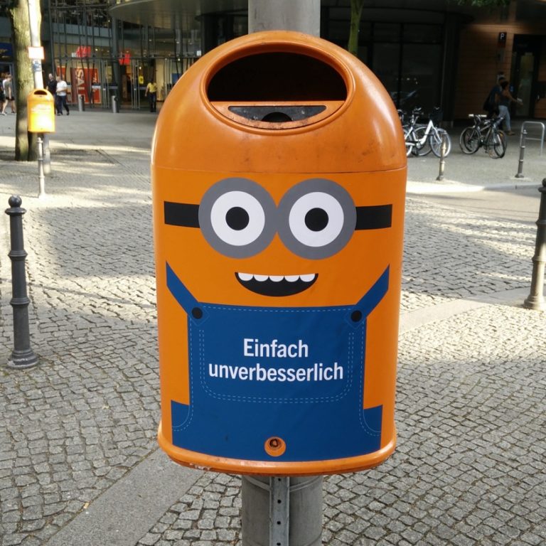 Minions erobern die 3D-Leinwand! Platz 1 der Kinocharts und bester ...